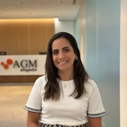 WEBINAR | Opciones legales de residencia en España | OBS Business School